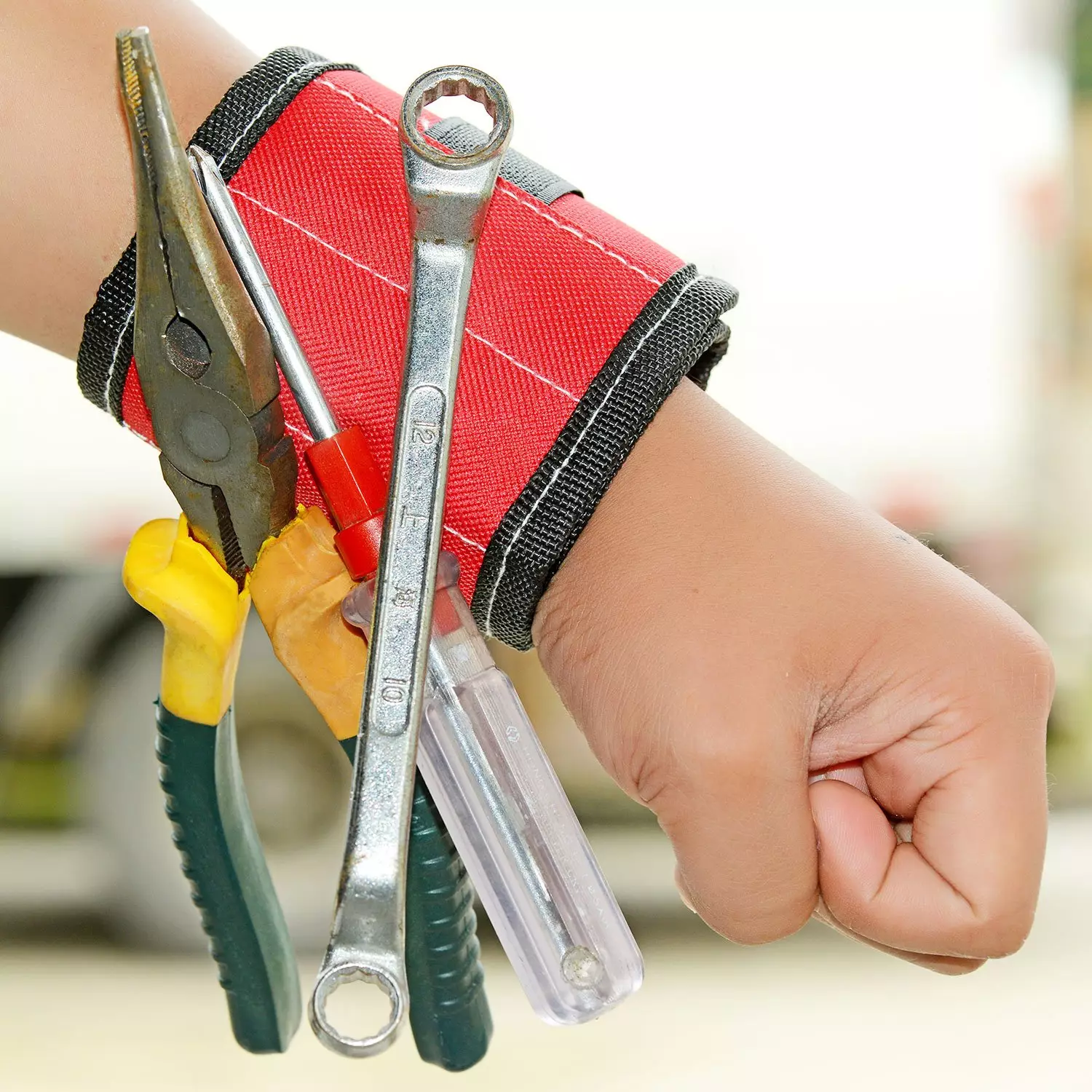 gelang tangan pemegang alat magnet