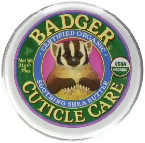 Cuticle Itọju Badger