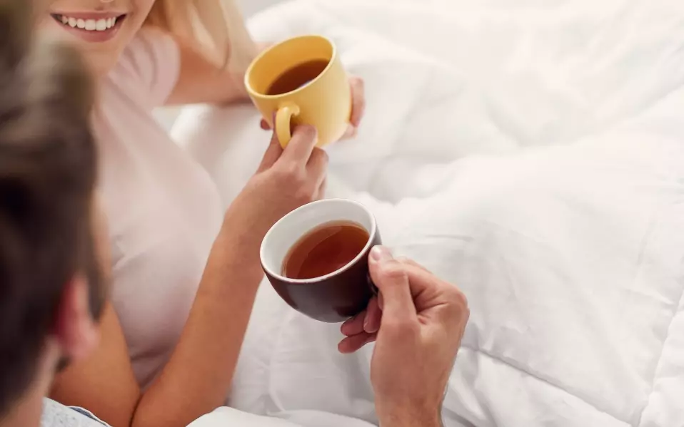 ospalý čaj čas najlepšie nápoje pred spaním