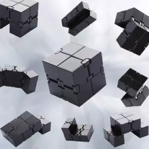 Цацка-непаседа Infinity Cube
