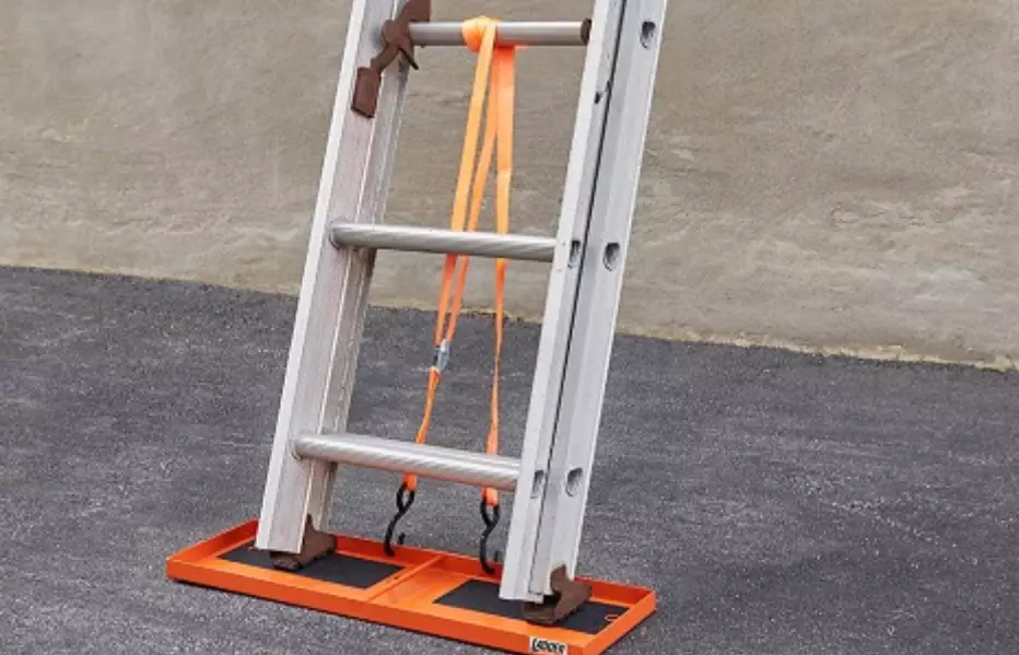 DIY Hacks: Αυτό το Ladder Stabilizer θα