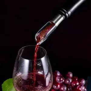 Weinöffner und Belüfter