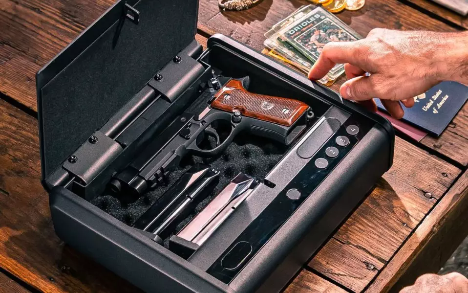 txiv neej qhib wyze handgun safe