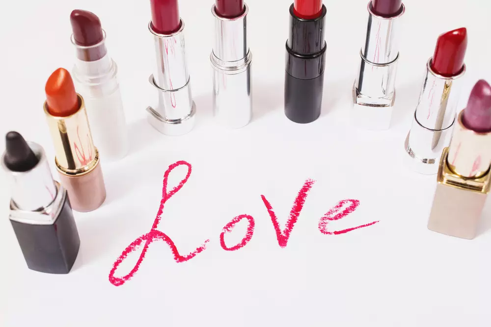 Věčná láska: 6 rtěnek odolných vůči polibku na Valentýna
