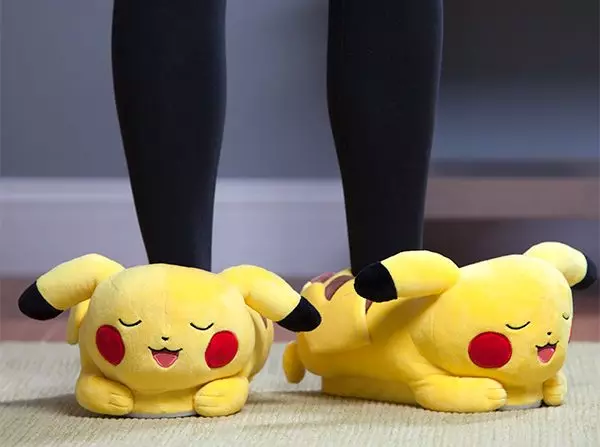 Φωτεινές παντόφλες pokémon pikachu