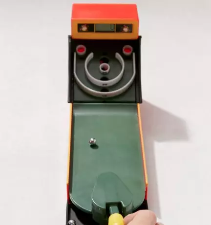 Mini skeetball