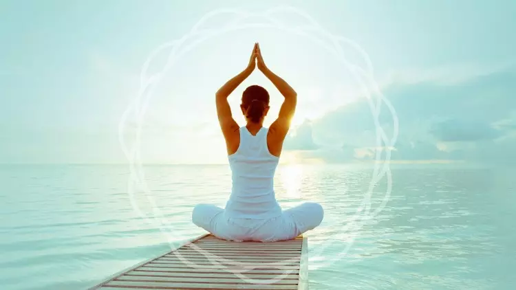 attrezzatura per lo yoga 5 elementi essenziali per iniziare