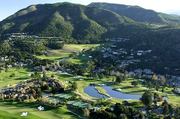 Carmel Valley Ranch revize pi bon pri kontra