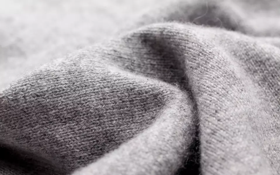 как стирать гребень из кашемирового свитера