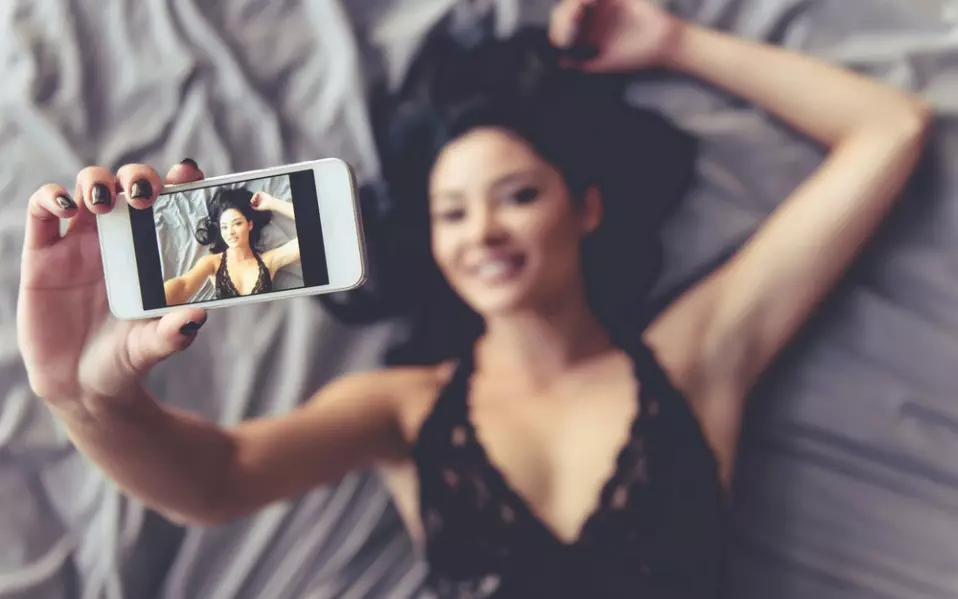 Meriv çawa Selfieyên Baştir Bikişîne