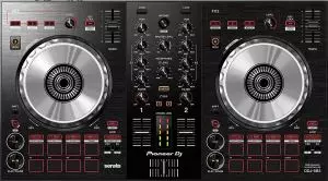 Basement Traxx: 8 Qhov Zoo Tshaj Plaws DJ Mixers rau Intro-Level Mixmasters 11431_8