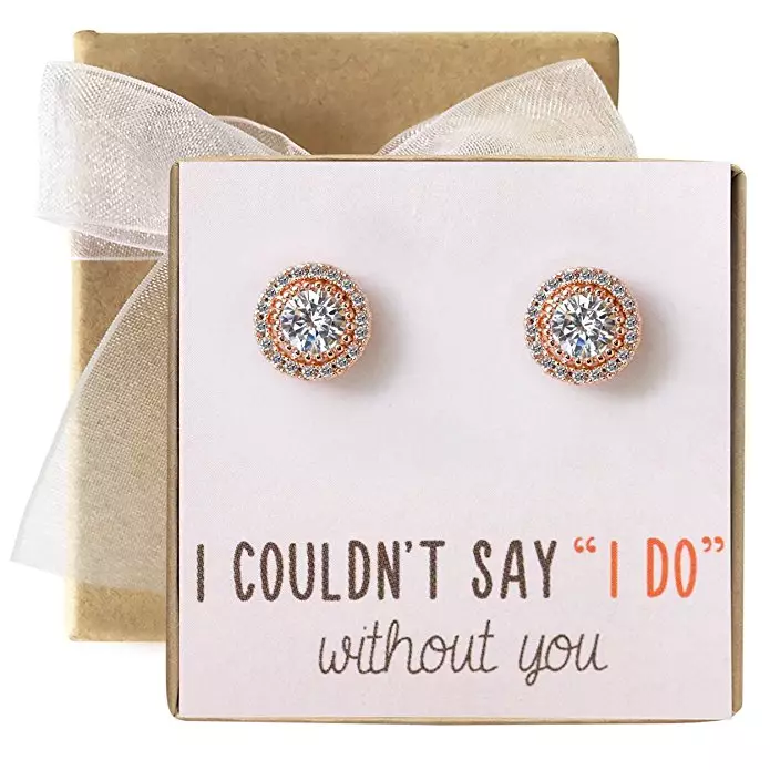 Fanomezana bridesmaid latsaky ny $50 kavina studs