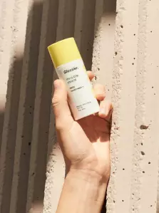 produk sunscreen glossier spf pangalusna
