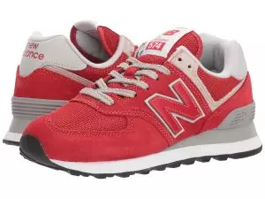 红色运动鞋 New Balance