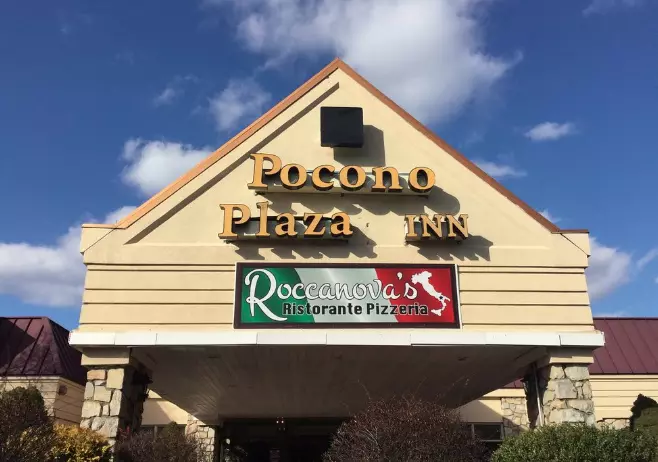 Penginapan Plaza Pocono