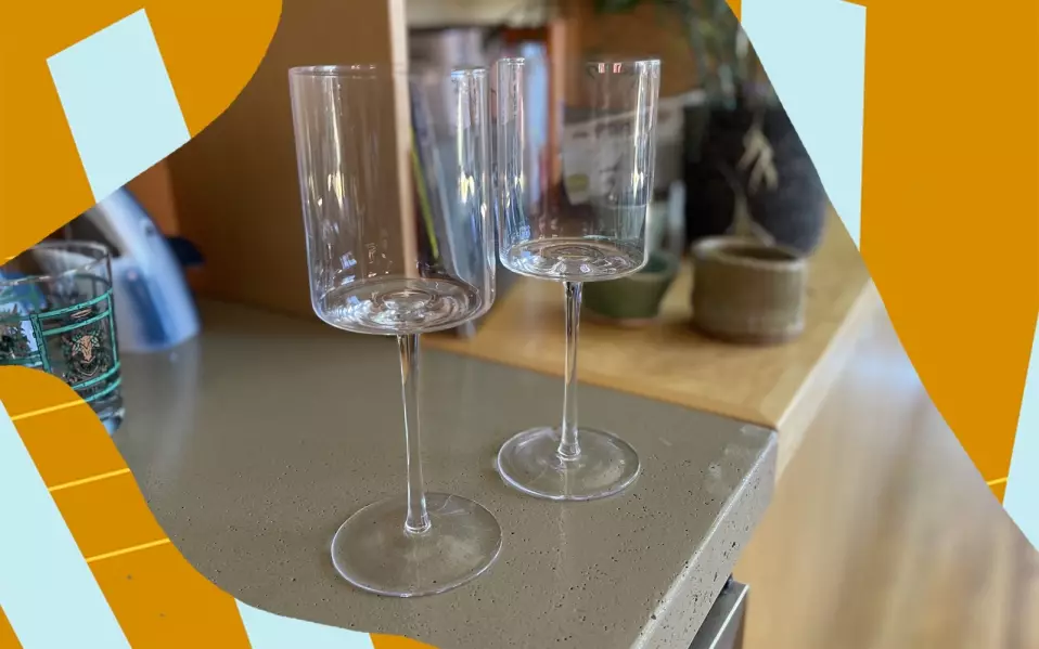 Penipuan peti & tong gelas anggur