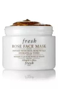 Masque visage à la rose frais