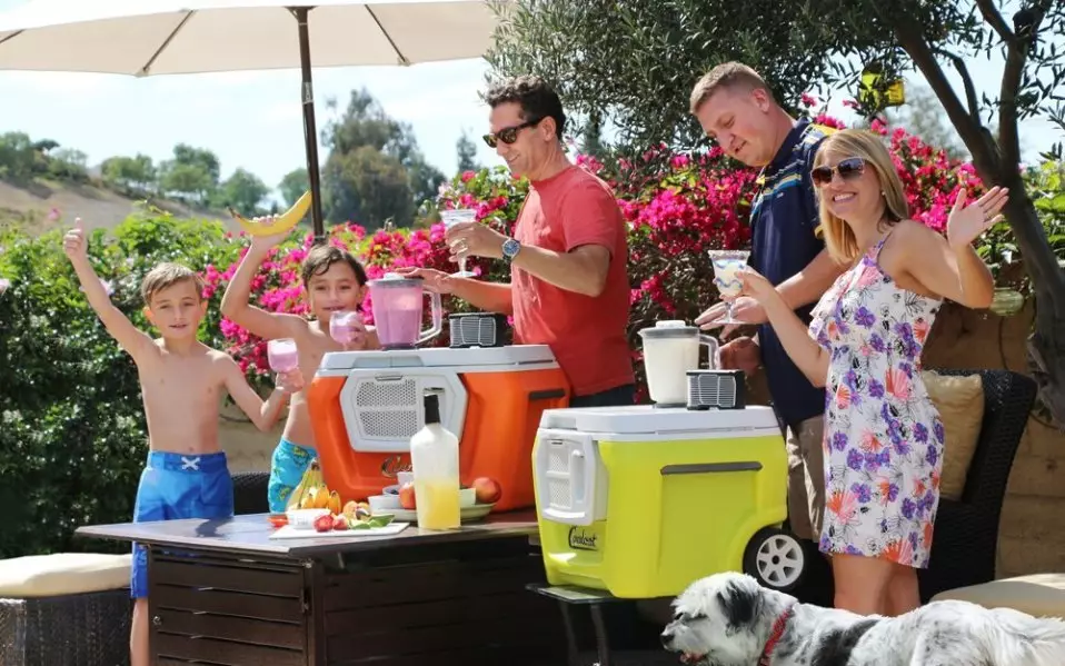 O Coolest Cooler fai soños de tailgating