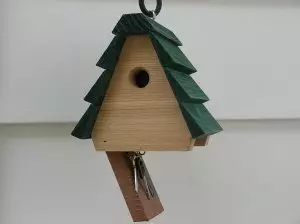 Produktet Looker Hide-a-Key Birdhouse