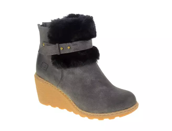 ຮ້ານຊັກລີດຈີນ ເຂດເນີນສູງ Faux Fur Bootie