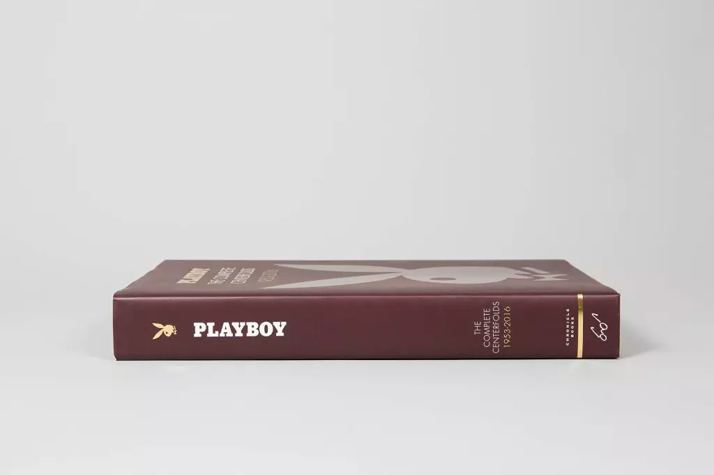 collection de pages centrales playboy