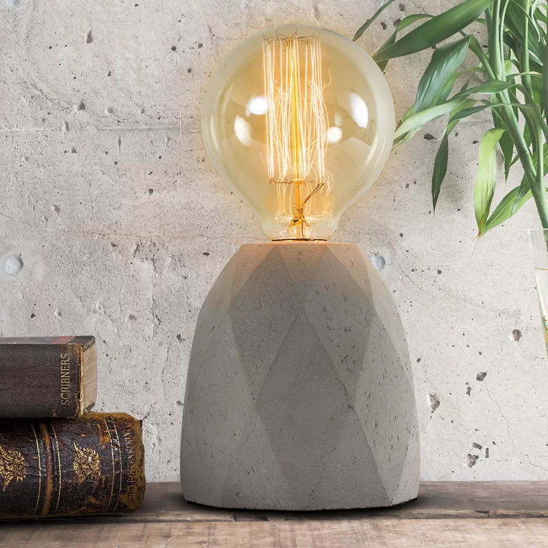 Alyshia 9 Table Lamp