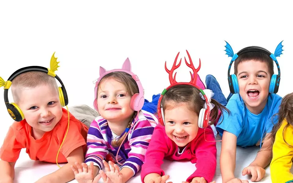 أفضل 7 مجموعات سماعات رأس للأطفال