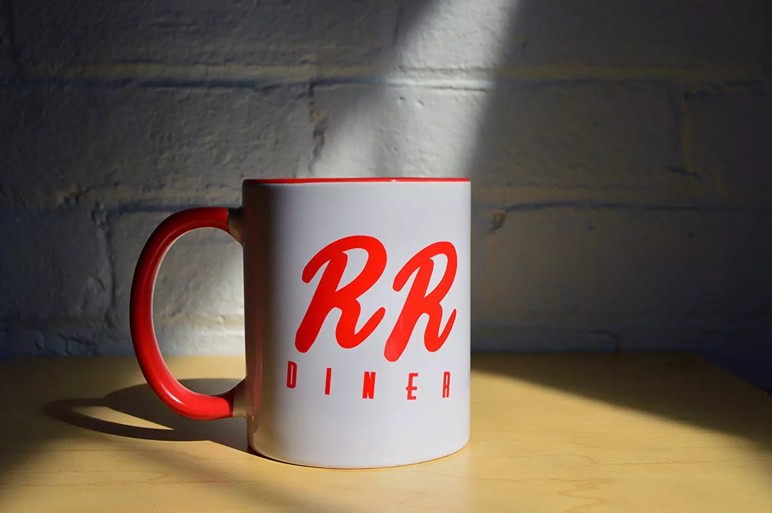 Ejima ọnụ ọnụ ahịa Merch Mug