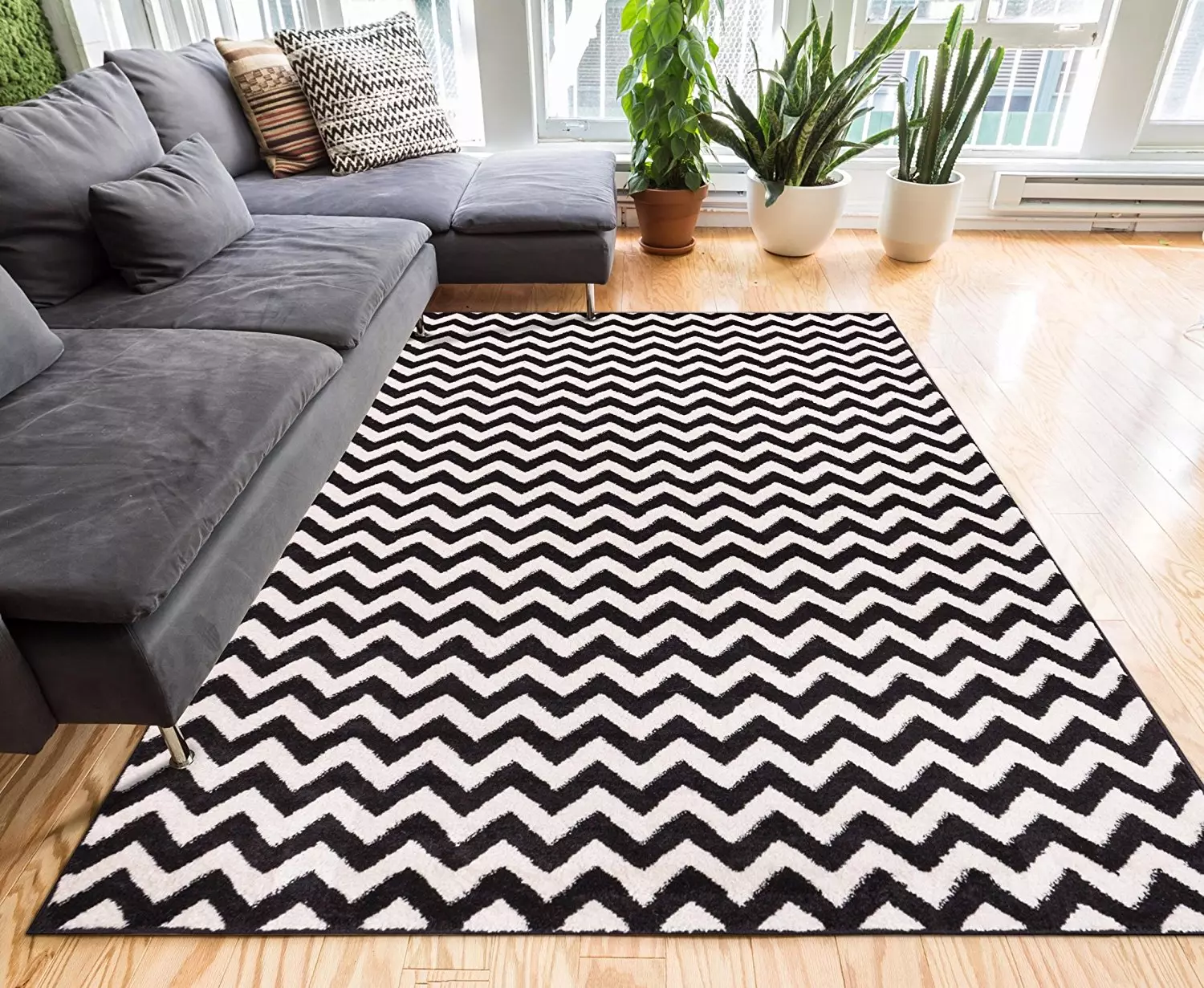 „Twin Peaks“ kilimas „Chevron“.