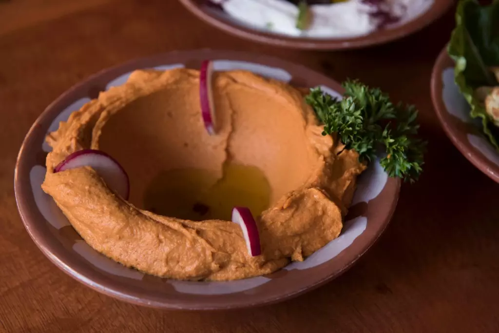 recept na pikantní hummus