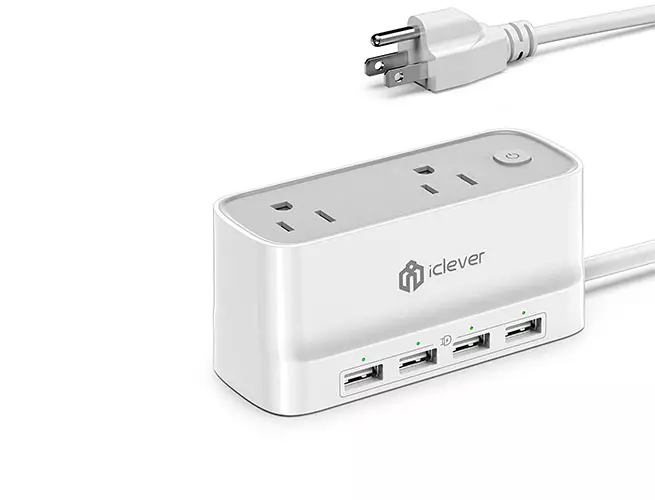 iClever surge protector