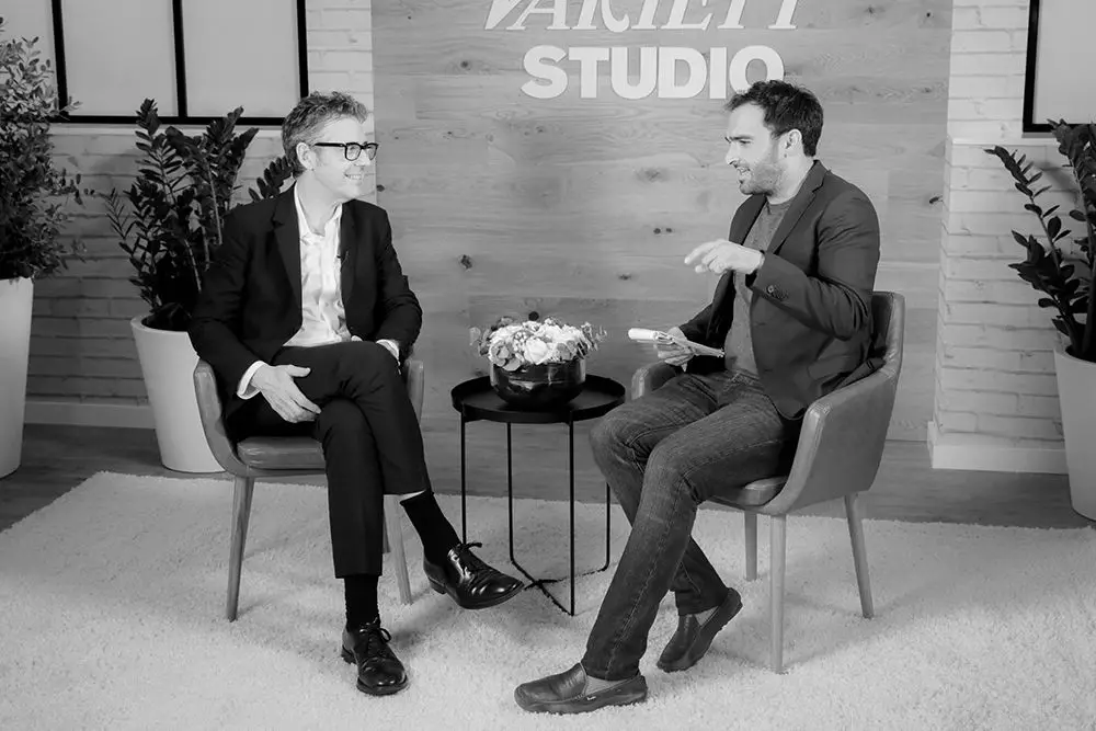 Ira Glass (Host / Producer, Ev Jiyana Amerîkî) û Ramin Setoodeh