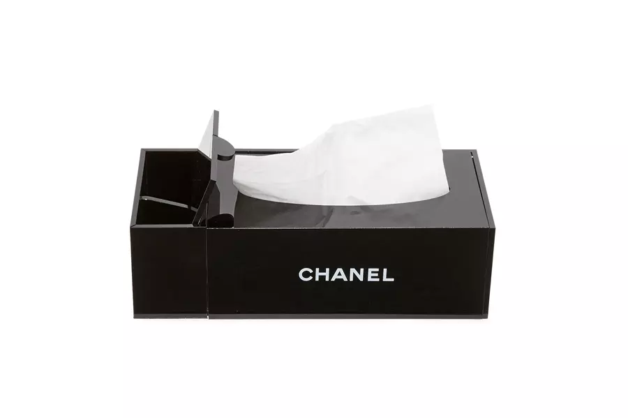 Pudełko na chusteczki Chanel jest