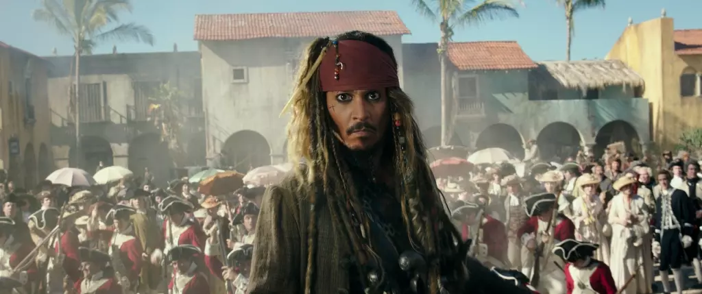Johnny Depp သည် ကျွန်ုပ်တို့ကို ရုပ်ရှင်များကြည့်ရန် အဘယ်ကြောင့် ရှိနေသေးသနည်း။