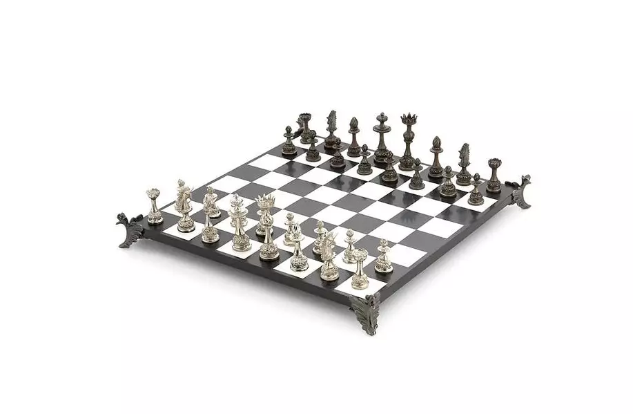 Michael Aram schackuppsättning: Den första