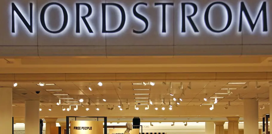 Varotra fitsingerenan'ny taona Nordstrom