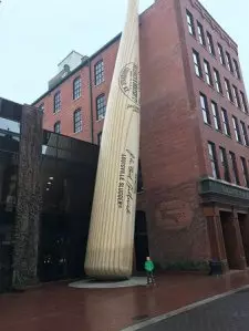 Museo e fabbrica di Louisville Slugger