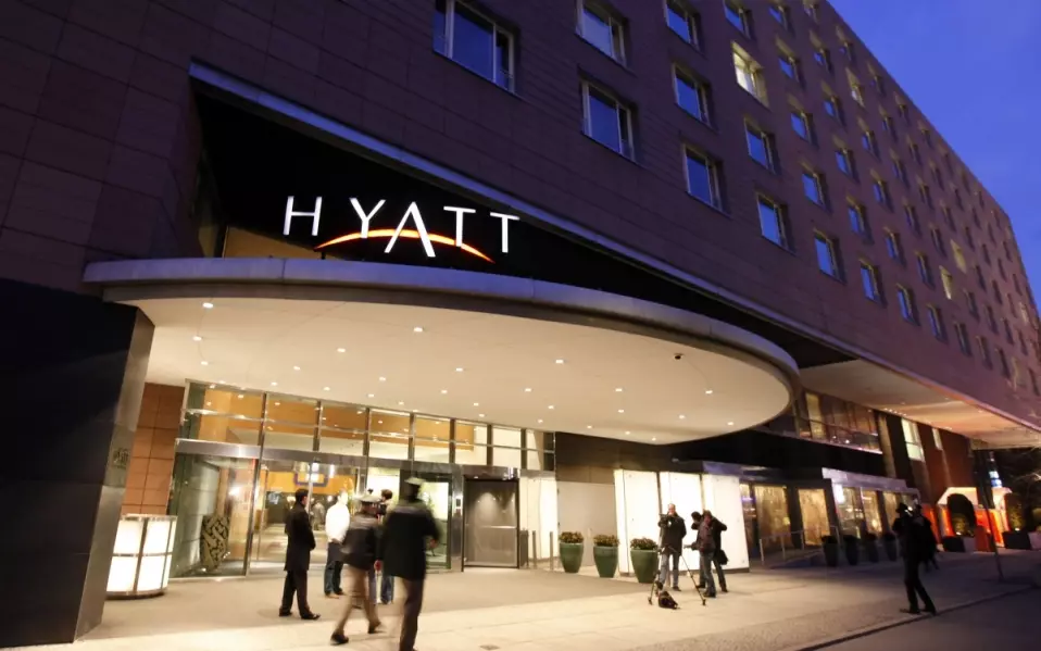 ดู Netflix และ Hulu ใน Hyatt