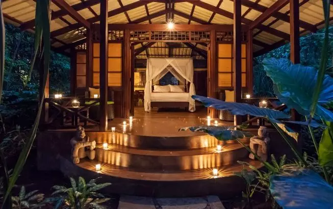 szerokość geograficzna 10 kostaryka resort