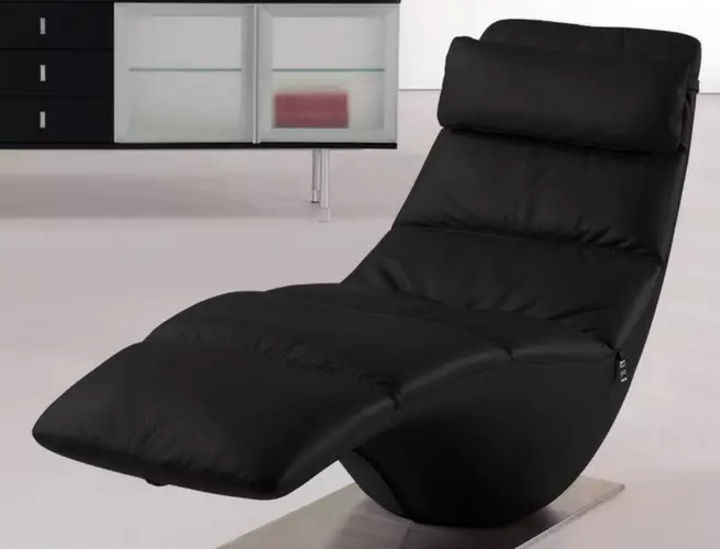 black leather chaise lounge zola