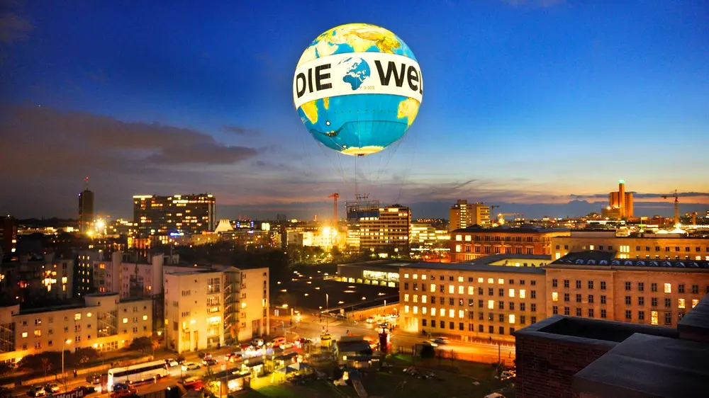Hi-Flyer Panoramic Captive Balloon Ride