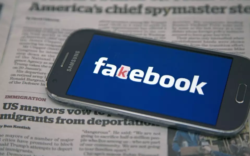 A Facebook leállítja a hamis fiókokat