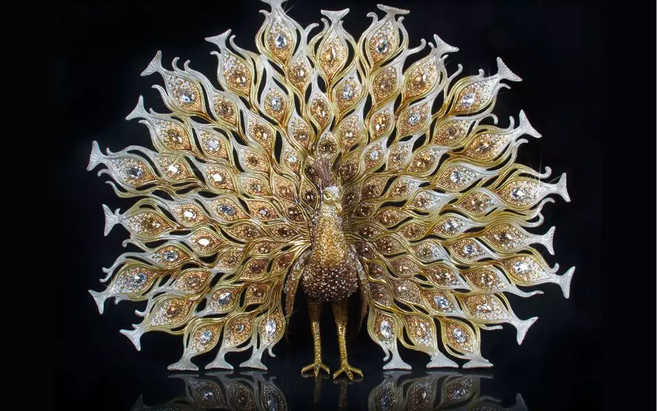 Figurina Golden Peacock