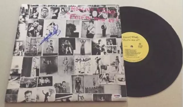 Pièce de Resistance: Keith Richards Autographed "Exile on Main St." ບັນທຶກ Vinyl