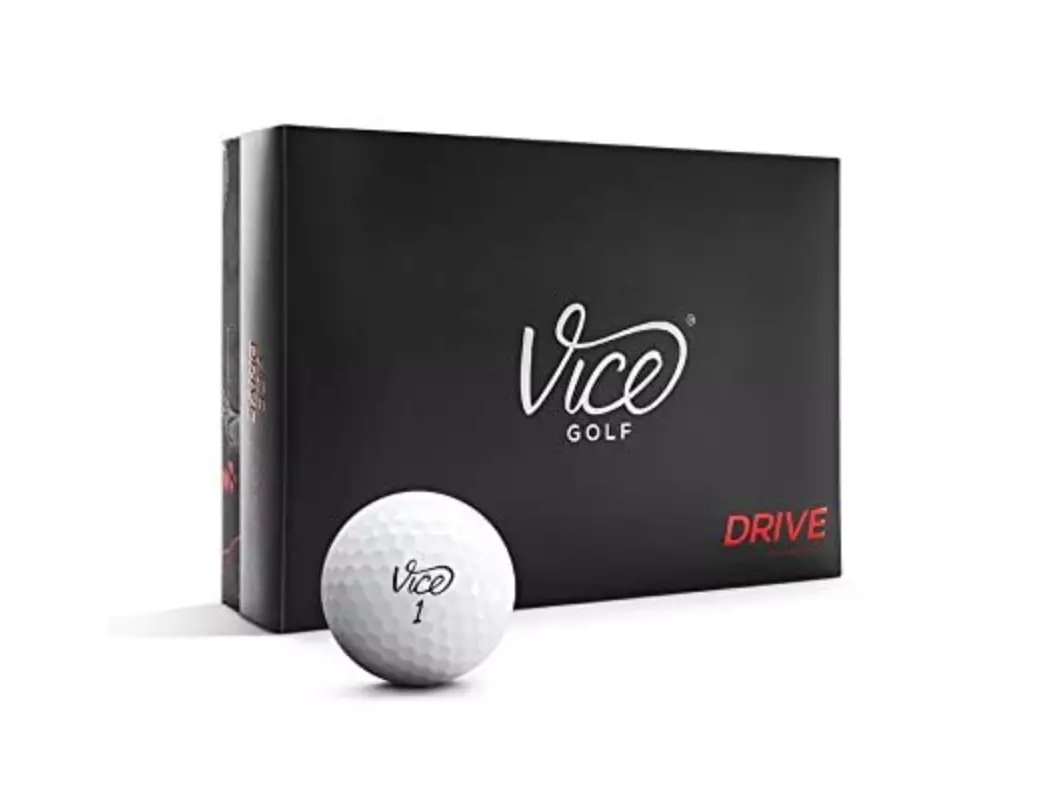 2021. gada labākās golfa bumbiņas - vicegolfa piedziņa