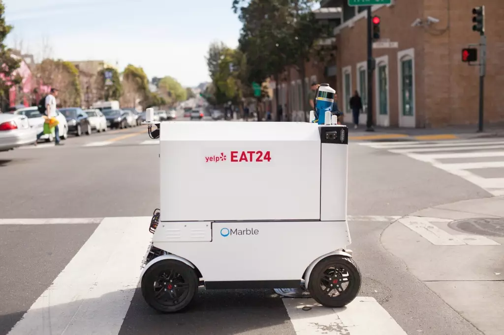 로봇 음식 배달은 샌프란시스코에서 일어나고 있는 일입니다.