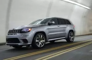 Jeppi Grand Cherokee SRT Trackhawk