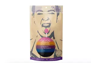 кесичка со кондоми со вегански вкус на Glyde на бела позадина