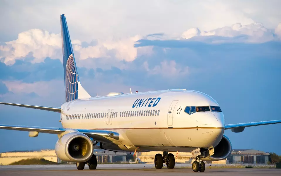 Перебронированные рейсы United Airlines