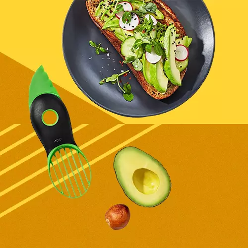 OXO Good Grips 3-in-1 Avocado Slicer - สีเขียว